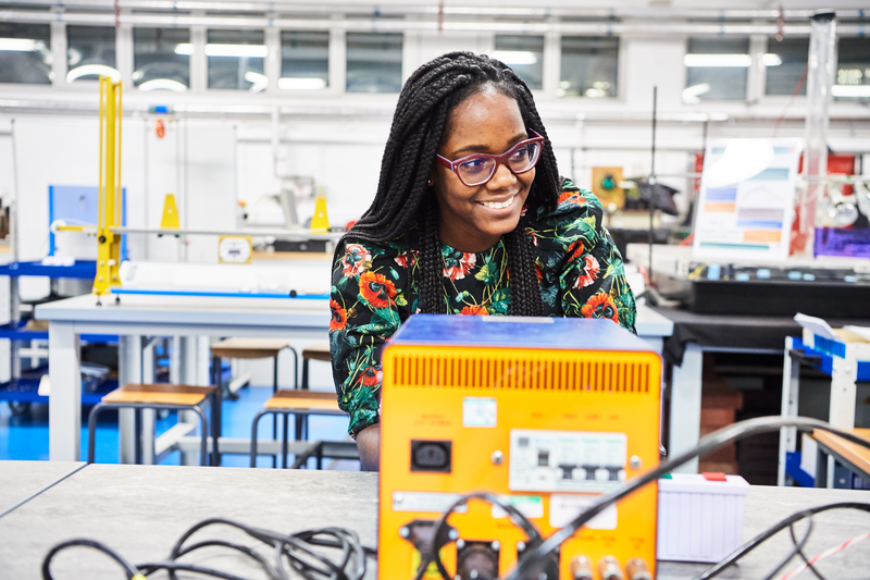 BEng (Hons) Engineering & Technology with Foundation Year | University ...
